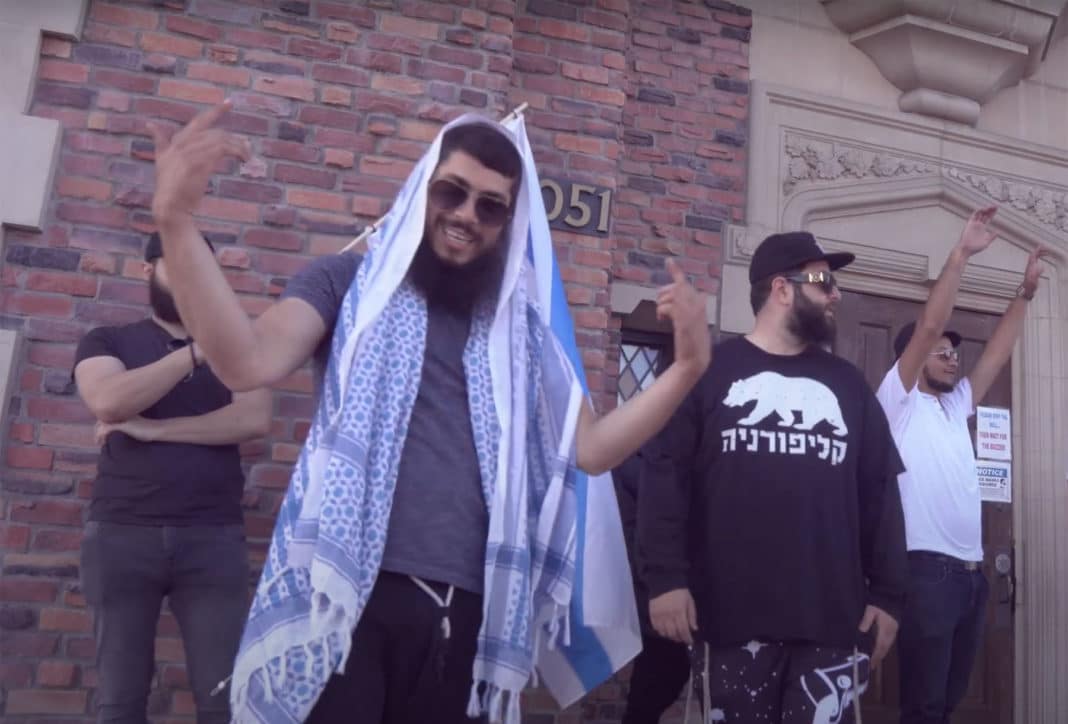 Jewish Rapper Sings Praises of Judaism and Pico-Robertson in Music Video