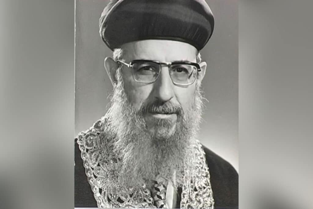 Sephardic Torah from the Holy Land | The Halakha of ‘Bring Them Home’