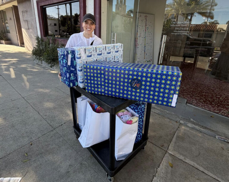 Chai Lifeline Delivers Gifts for Chanukah Angels Program